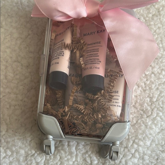 Mary Kay | Makeup | Mary Kay Timewise Skincare Set Soft Pink | Poshmark